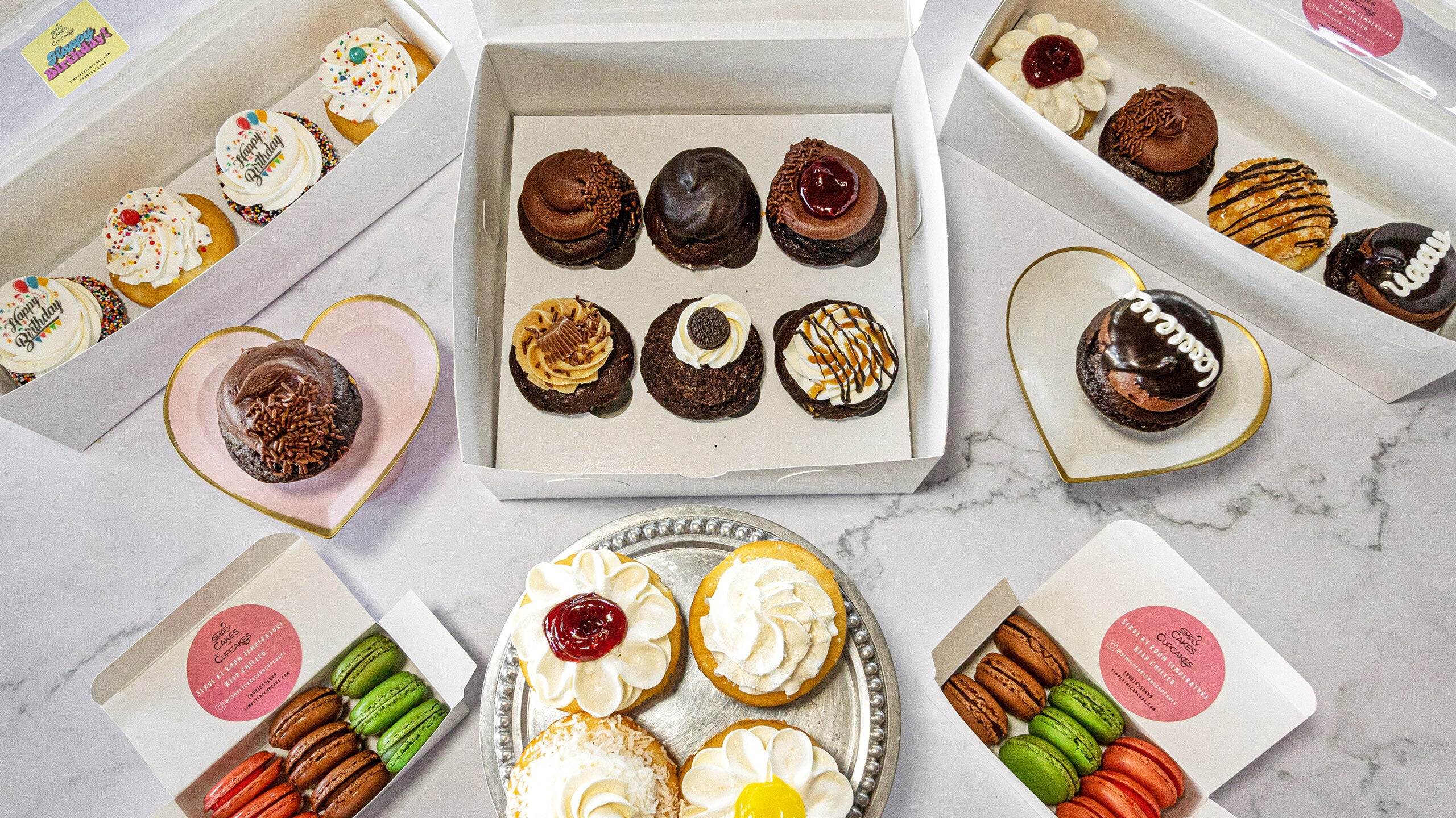 Simply Cakes and Cupcakes